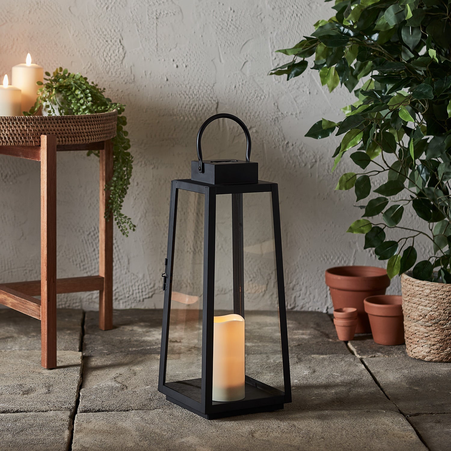Eliza Medium Trapeze Black Solar Lantern