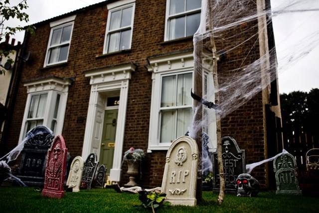 How To Make The Ultimate Haunted House