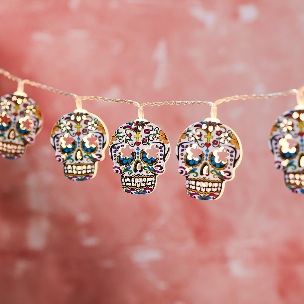 Create a Halloween Haunted House – Lights4fun.co.uk