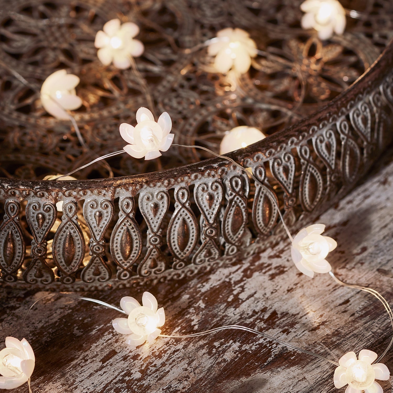 20 Lotus Flower Micro Fairy Lights – Lights4fun.co.uk