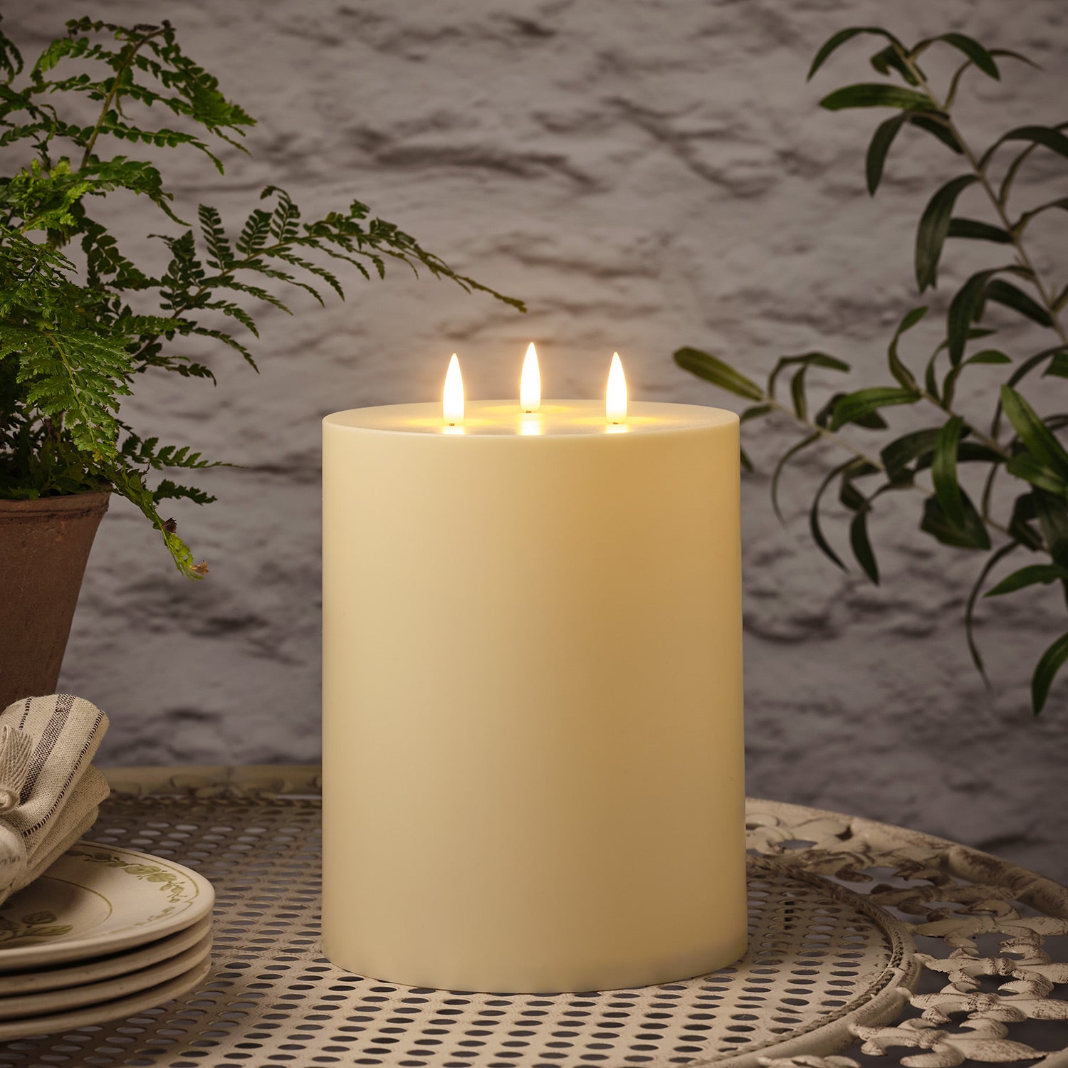 TruGlow® Solar 3 Wick LED Candle 20cm