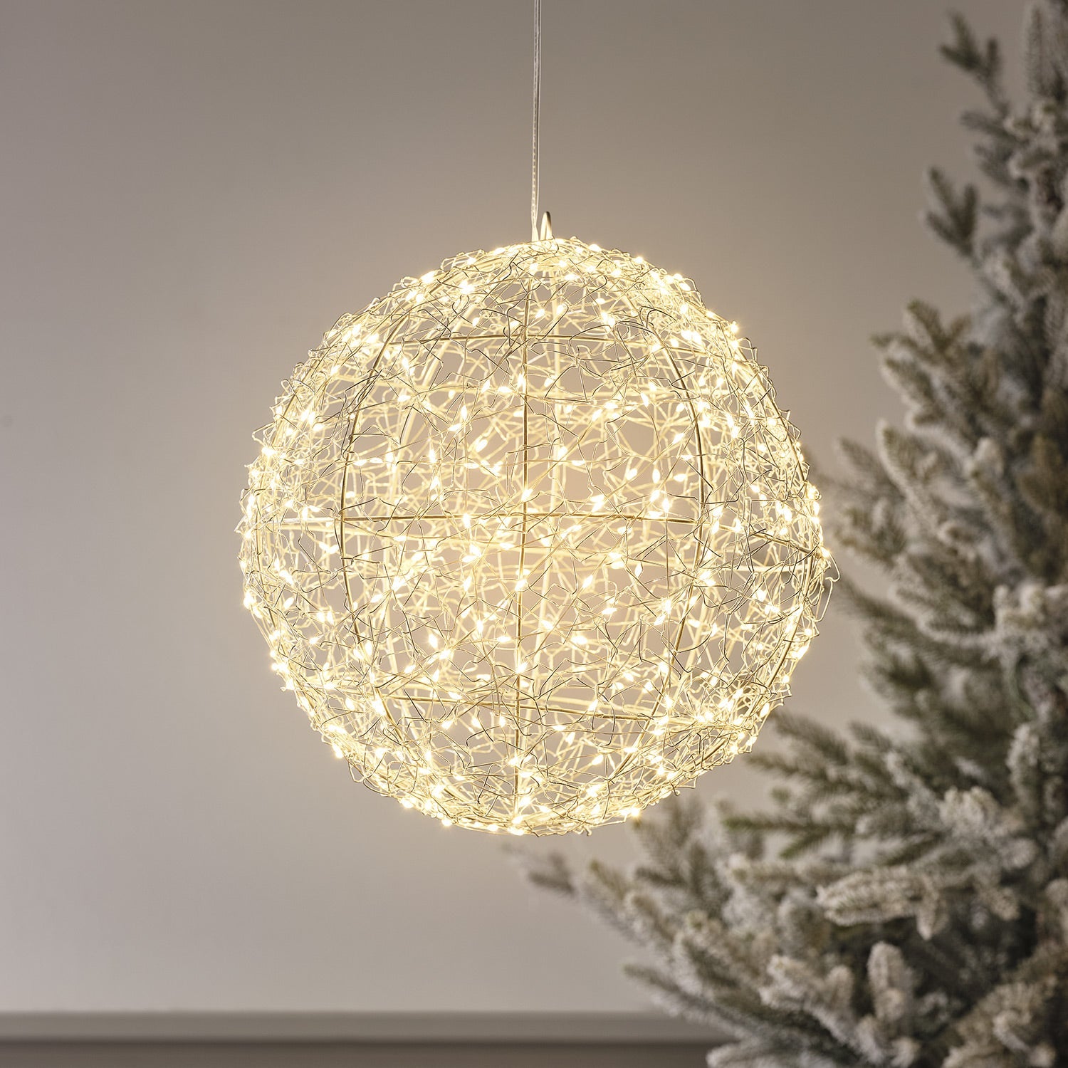 28cm Wire Wrapped LED Hanging Orb Light