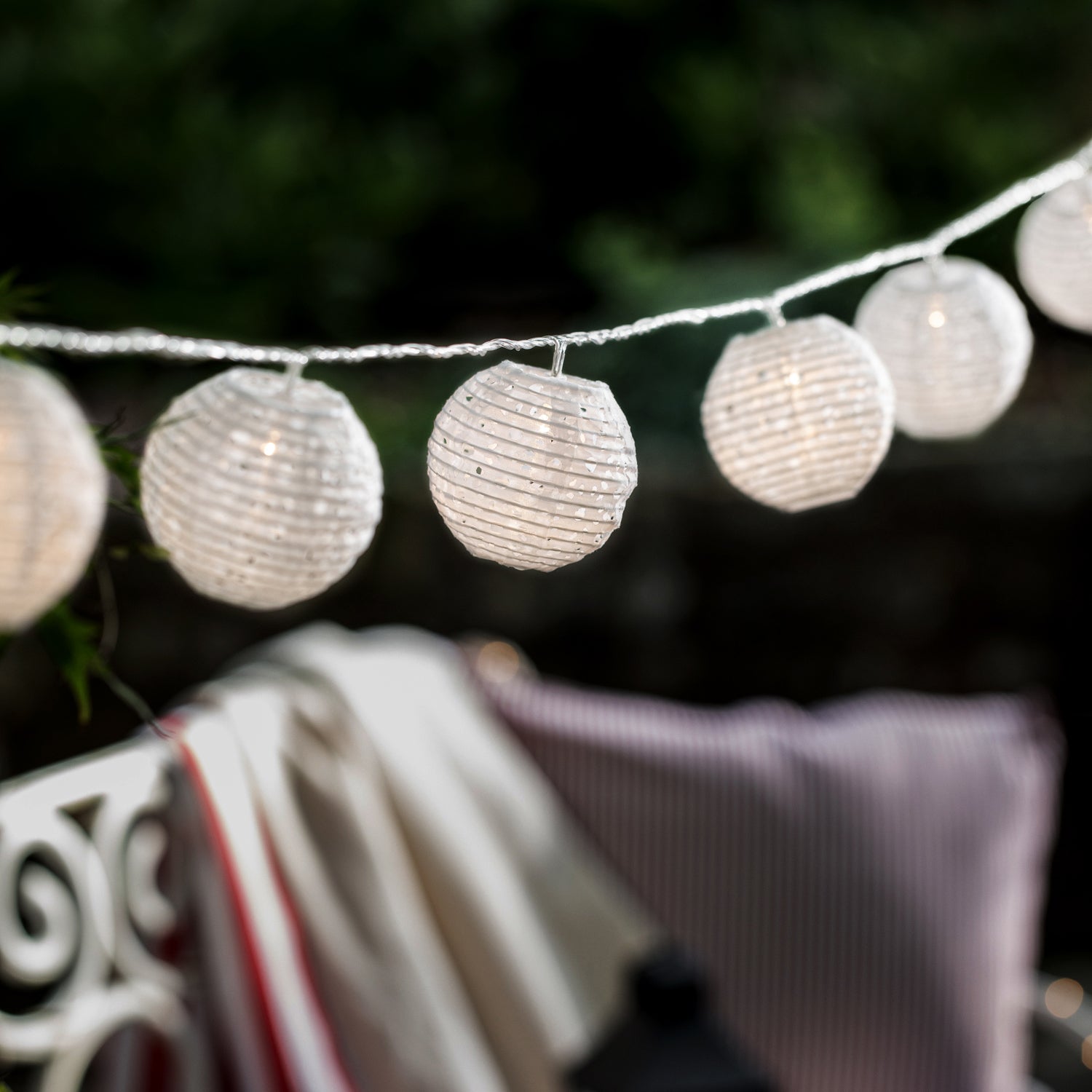 10 Plug in Connectable Cut out Lantern String Lights – Lights4fun.co.uk