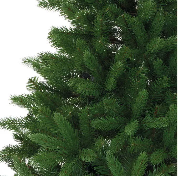 The Difference Between Artificial PE & PVC Christmas Trees