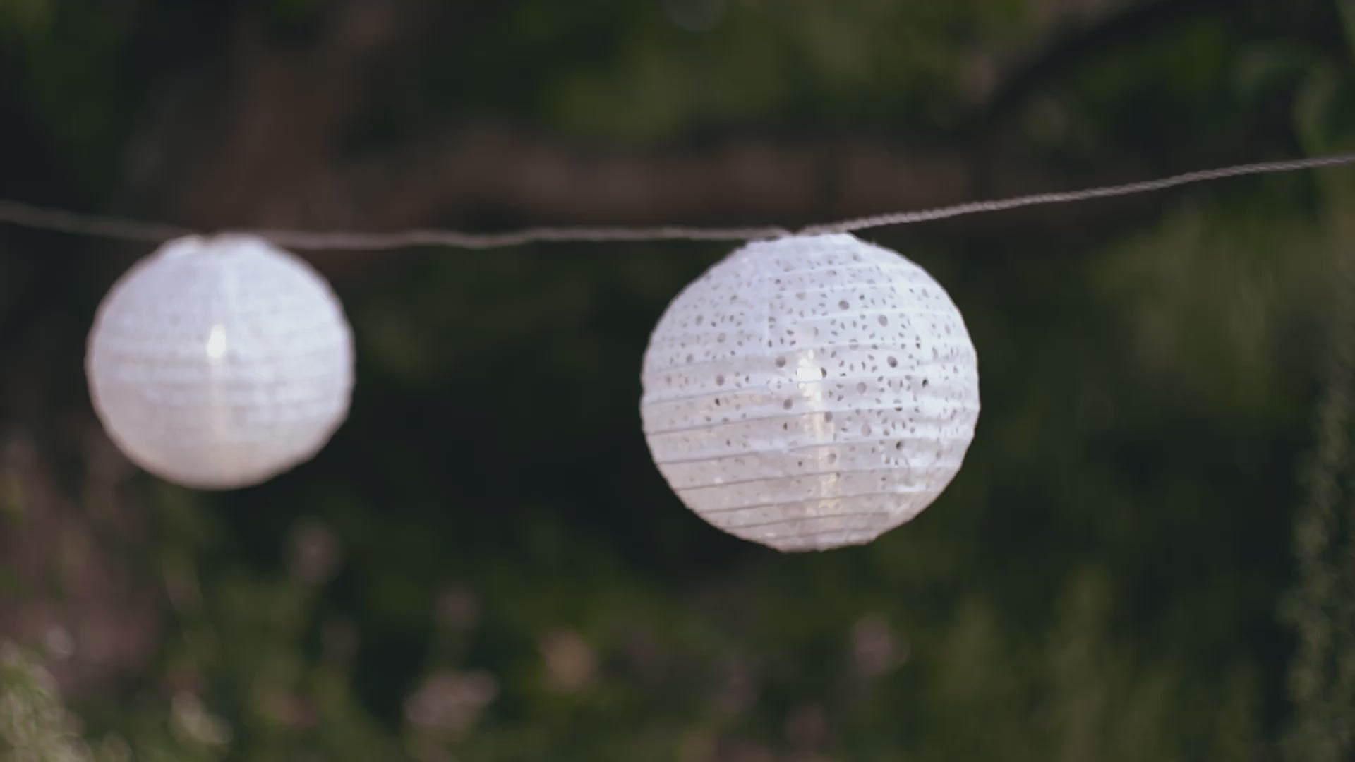 10 Plug in Connectable Cut out Lantern String Lights – Lights4fun.co.uk